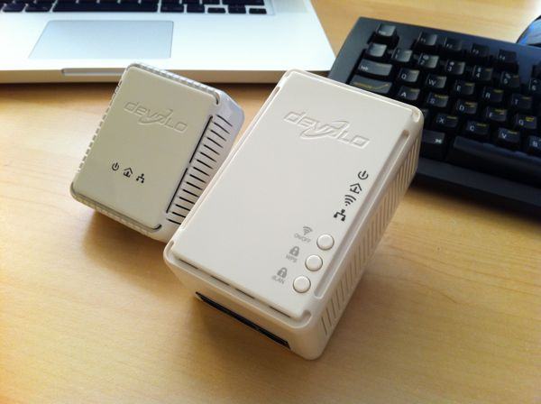 Devolo powerline adapter dLAN 200 AV Wireless HomePlug AV Starter Kit