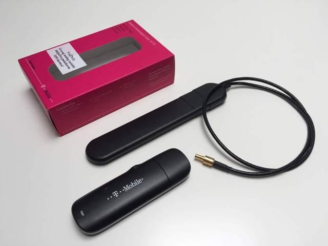 HUAWEI E173 3G USB stick sa dodatnom antenom (T-Mobile)