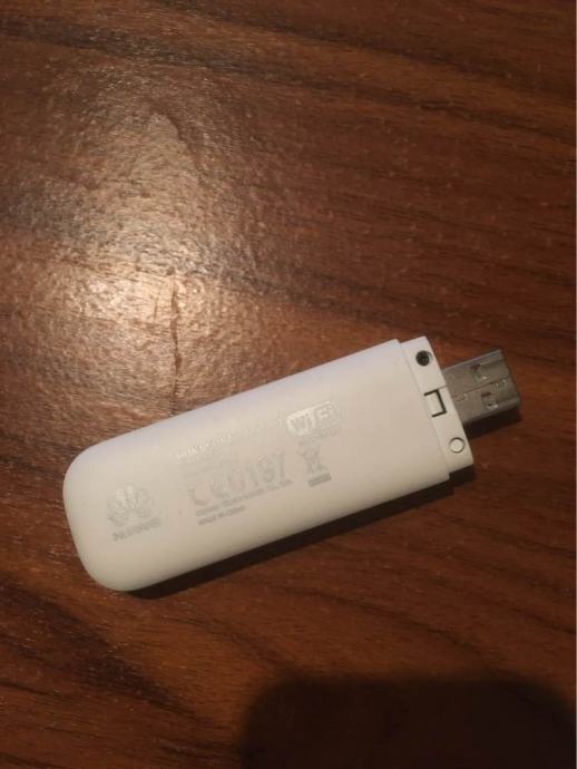 Huawei E8372 4G 3G WiFi bežični mobilni router