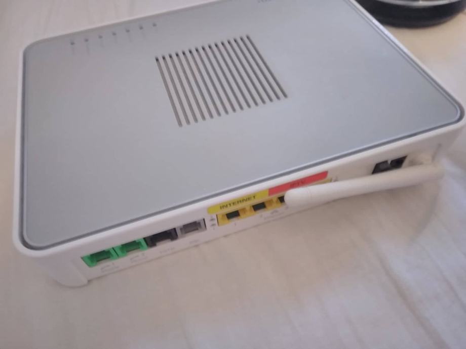 Router Thomson TG782i