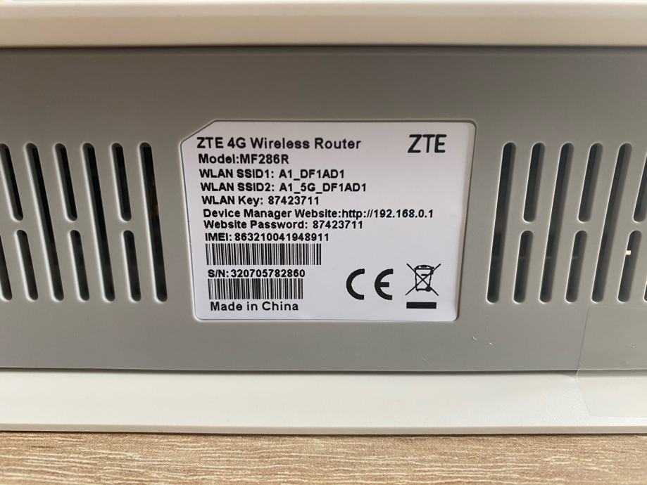 Router ZTE MF286R