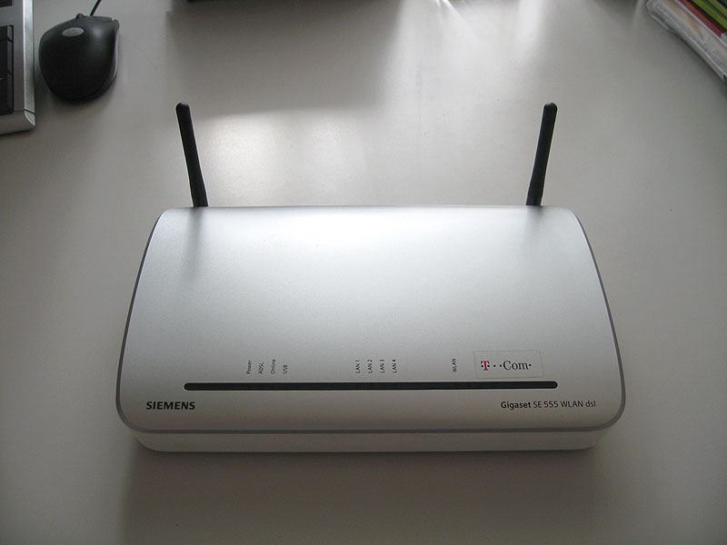 Siemens Gigaset SE-555 WLAN adsl router