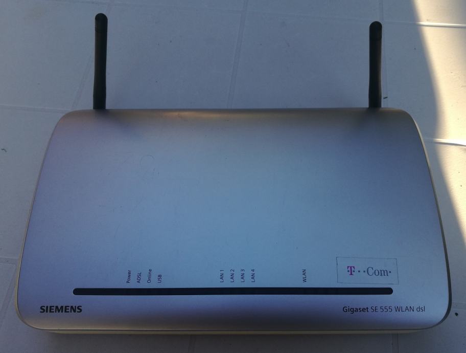 Siemens Gigaset SE-555 WLAN ADSL router
