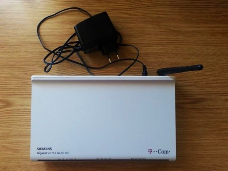 Siemens Gigaset SX763 WLAN dsl Router