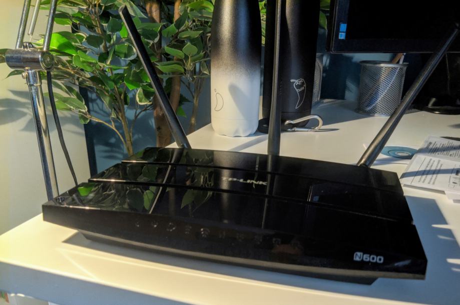 TP-Link TD-W9980 N600 Modem Router BESPLATNO