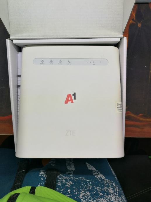 NOVO - Wireless 4G router ZTE MF286R A1 Vip