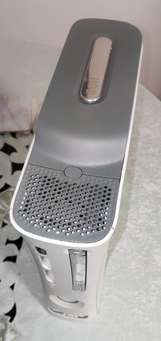 Xbox 360 original phat konzola Xenon + Saitek Cyborg Rumblepad