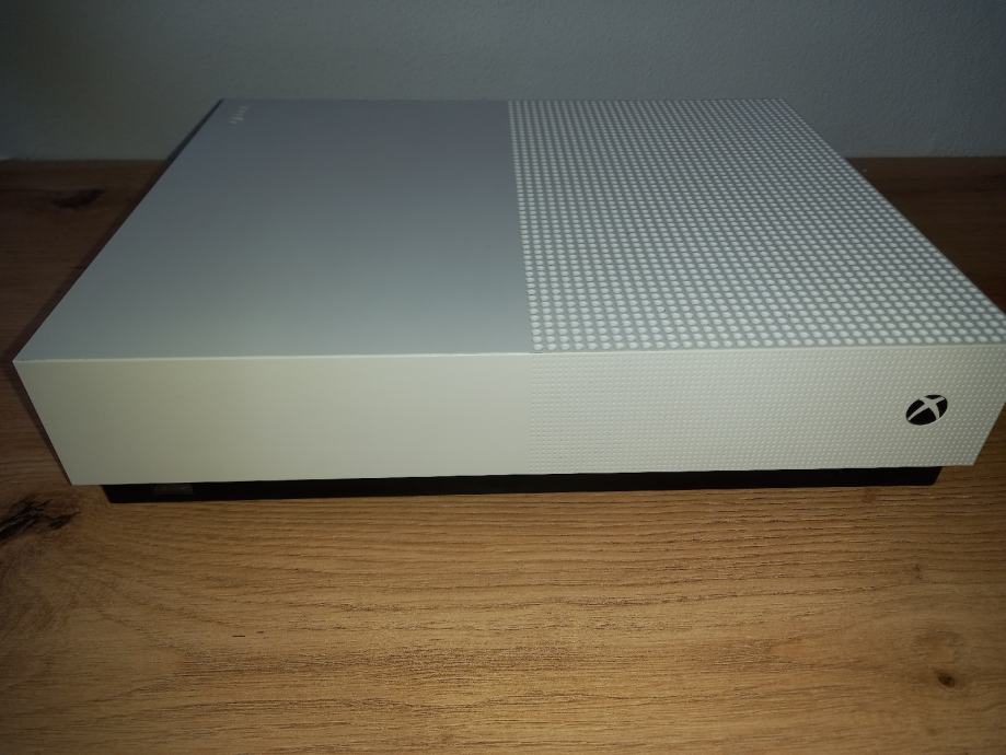 XBOX ONE S ALL DIGITAL 1TB