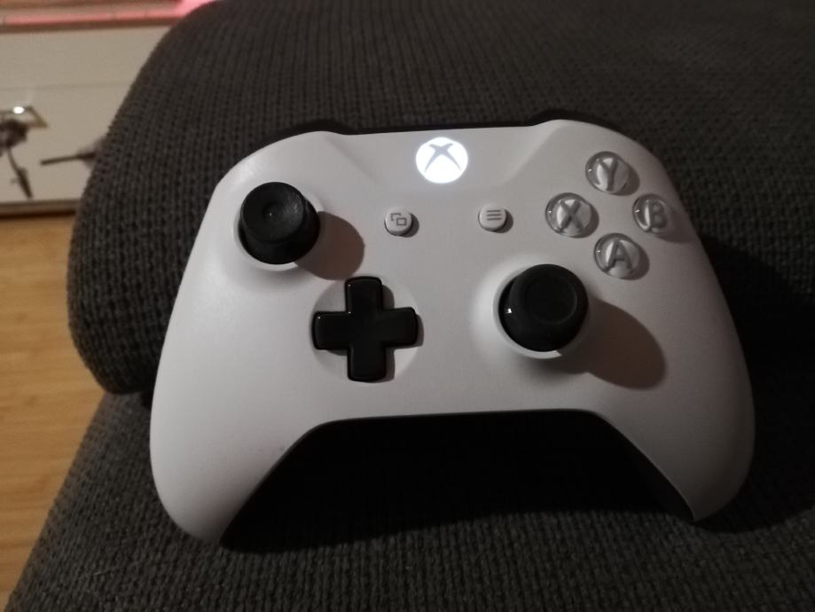 Xbox Wireless Controller White