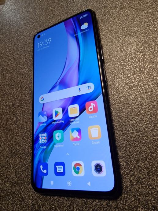 Xiaomi Mi 11 Lite 5G (model: M2101K9G) 6GB / 128GB, sva oprema!