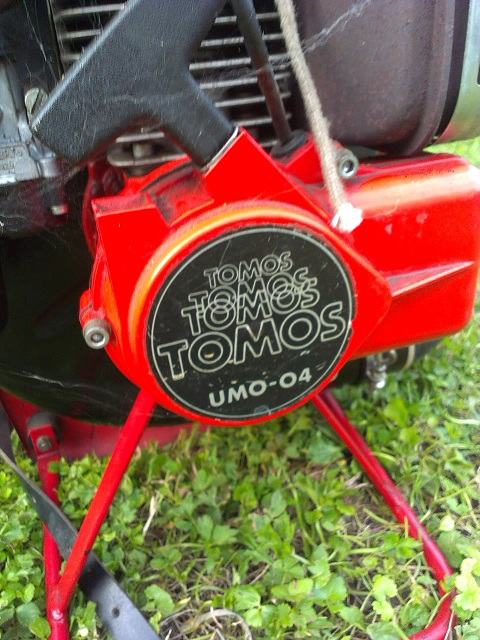 Tomos UMO 4 motorna prskalica šprica