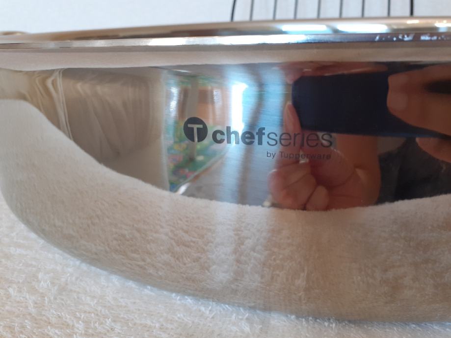 TUPPERWARE OVALNI LONAC CHEF OVAL ROASTING PAN 60€