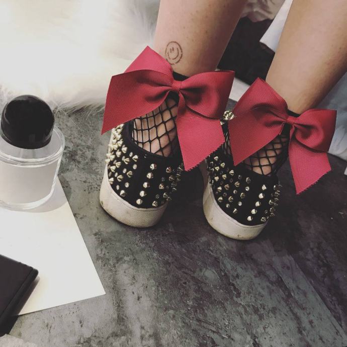 Mrežaste čarapice sa mašnicom