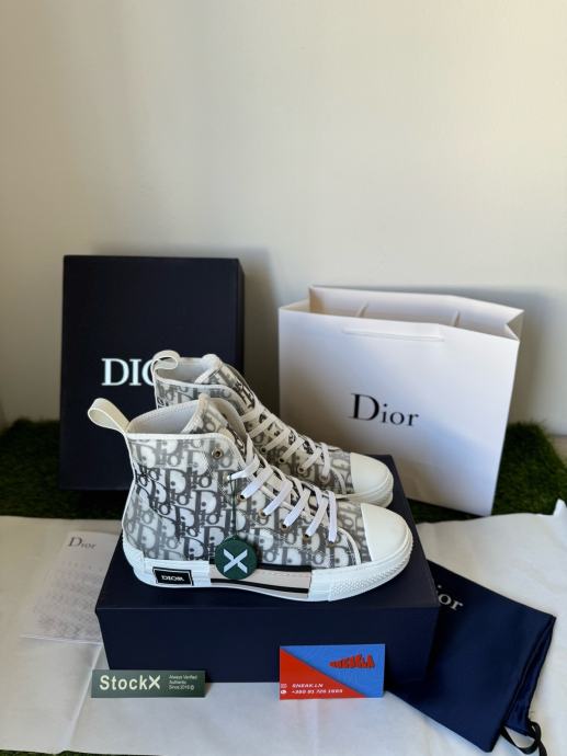 Dior x Kaws