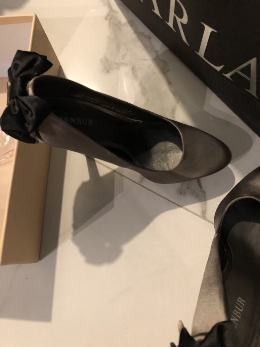 Menbur štikle Karla