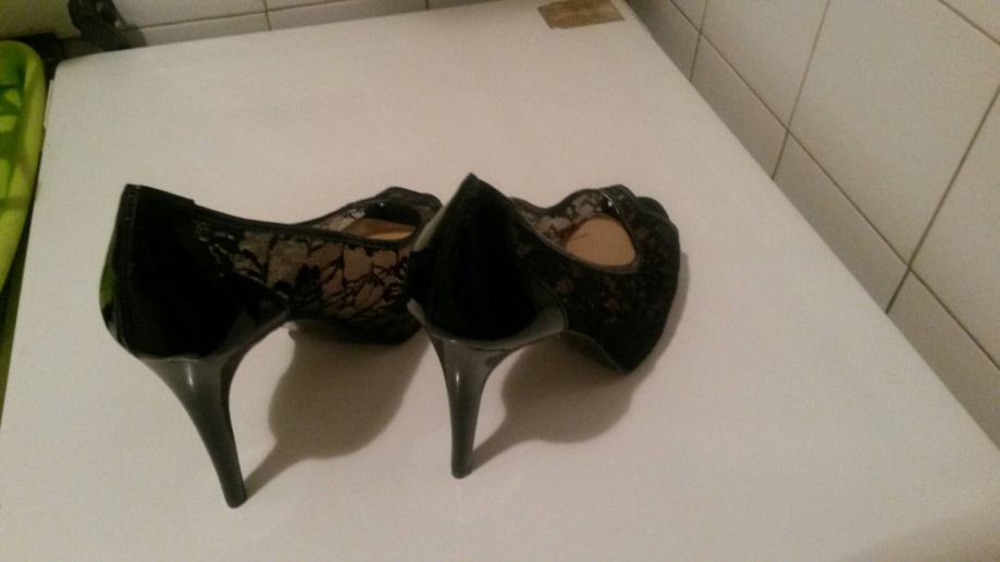 Original nove Guess salonke s otvorenim prstima br 39