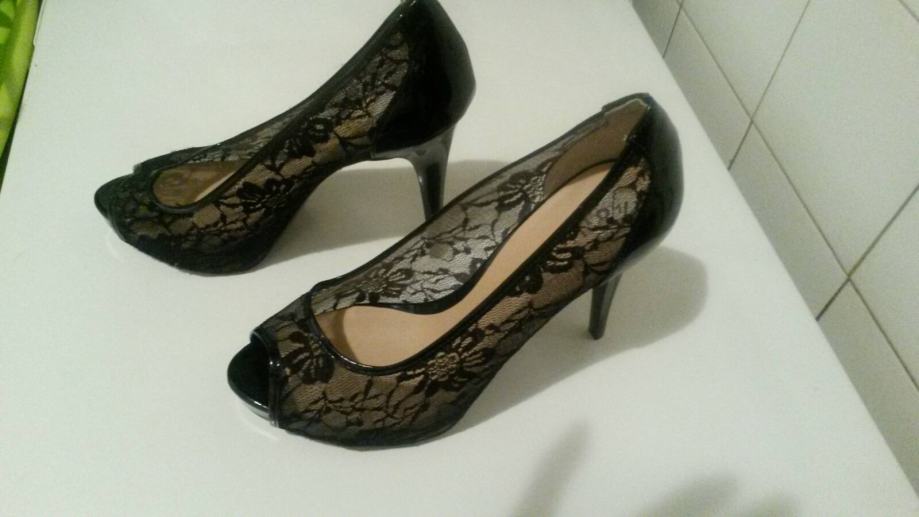 Original nove Guess salonke s otvorenim prstima br 39