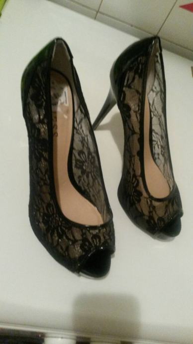 Original nove Guess salonke s otvorenim prstima br 39