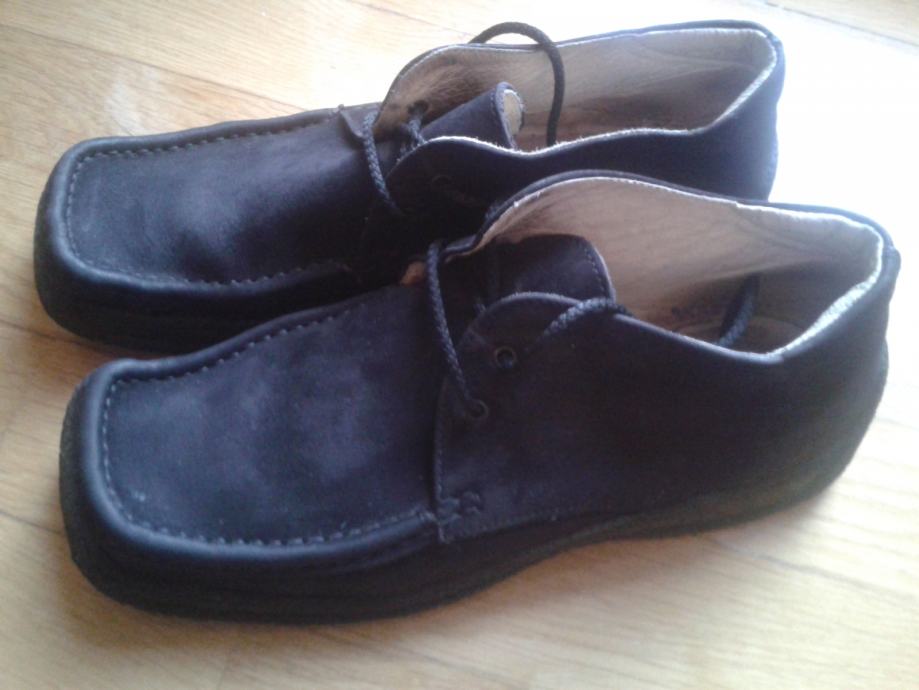 Ženske talijanske crne cipele od brušene kože, br. 40