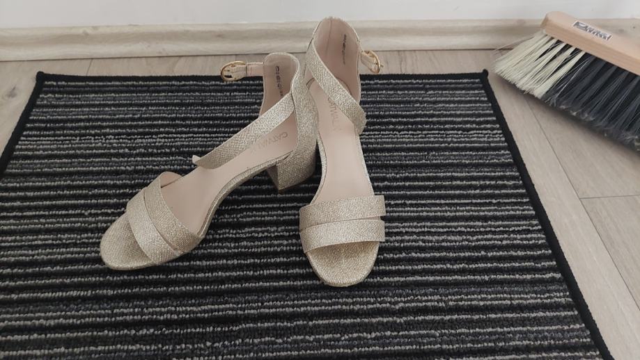 Zlatne svečane sandale