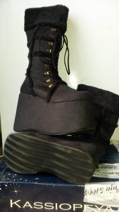 NOVE KASSIOPEYA ČIZME - Demonia style gothic čizme sa platformom br.40