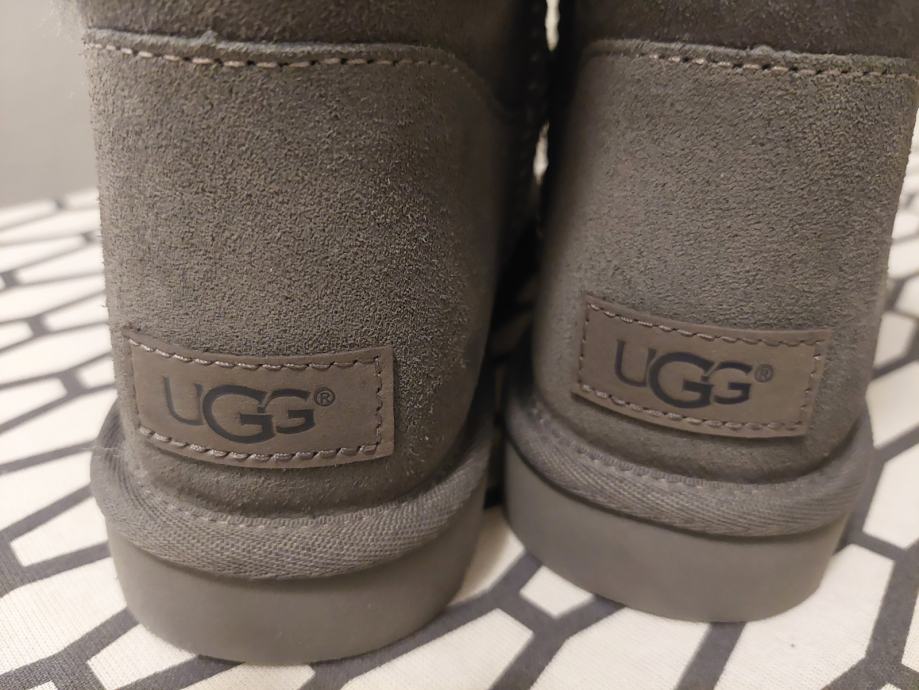 Nove original Ugg cizme