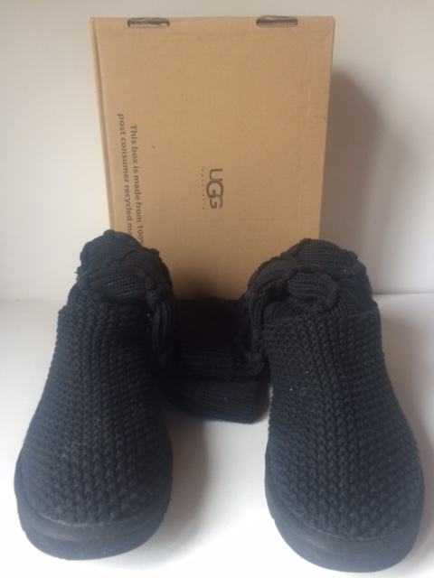 UGGS crne ženske čizme br. 41 POVOLJNO