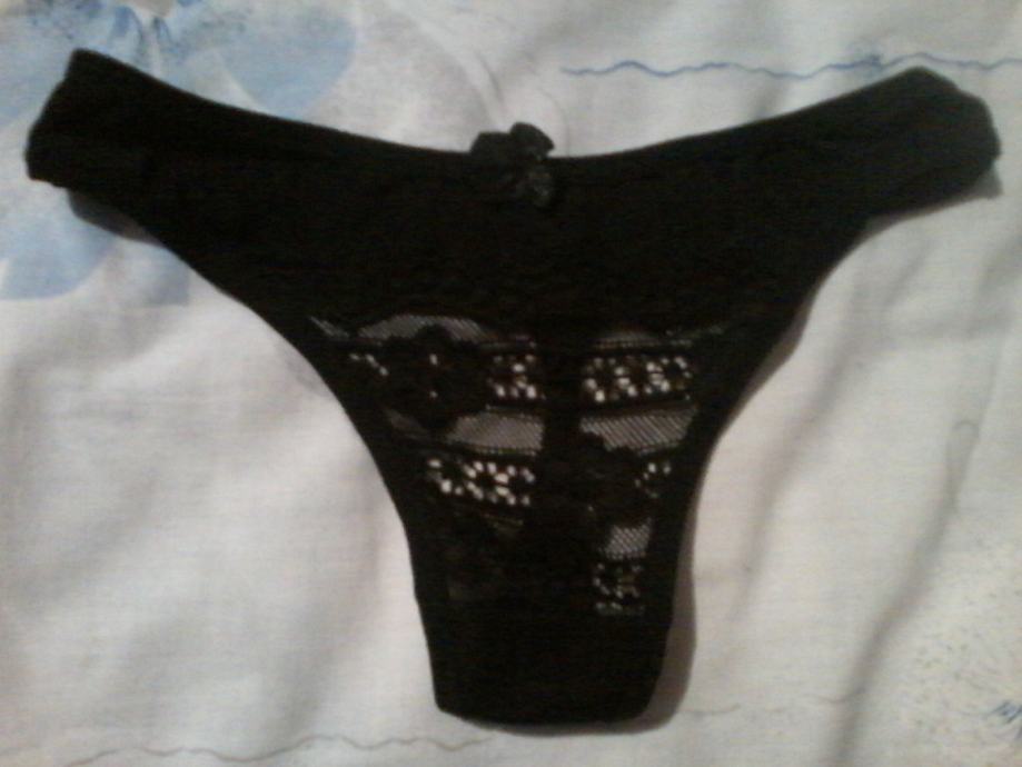 NOVE CRNE ČIPKASTE TANGE, GAĆICE