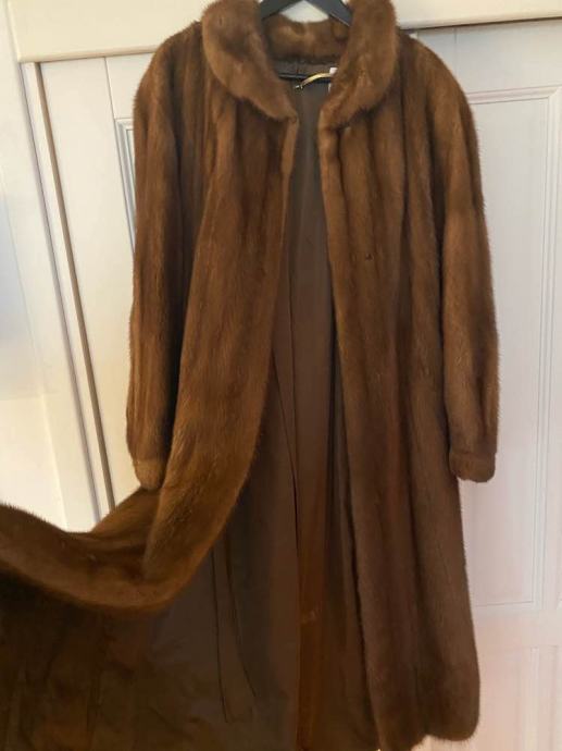 Bunda od nerca, prekrasna