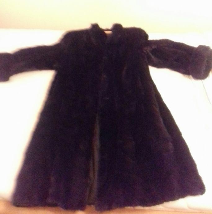 Bundu od nerca,izvrsno stanje, prodajem