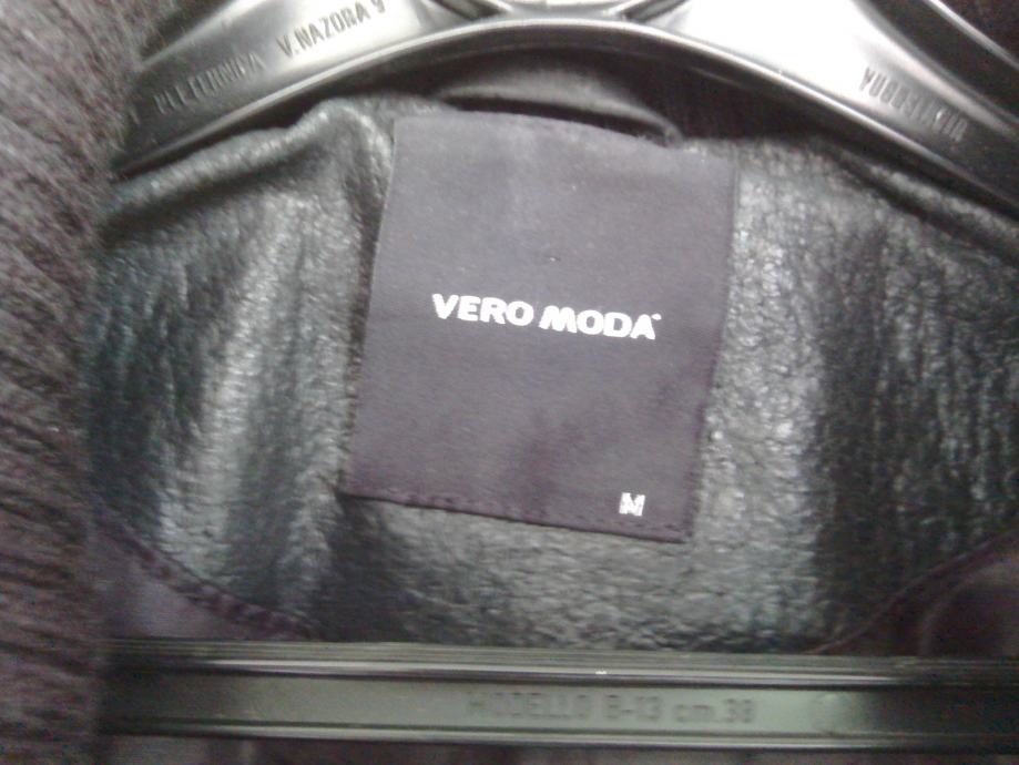 CRNA JAKNA OD PRAVE KOŽE