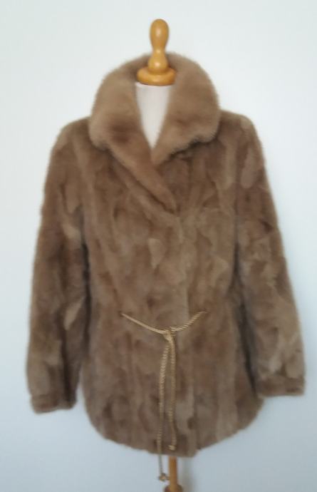 Nerc Bunda bundica parka od pravog krzna nerca