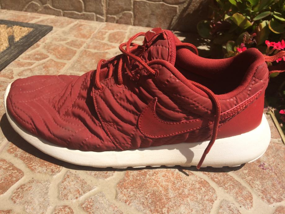 WMNS NIKE ROSHE ONE PRM 500kn NIJE FIKSNO