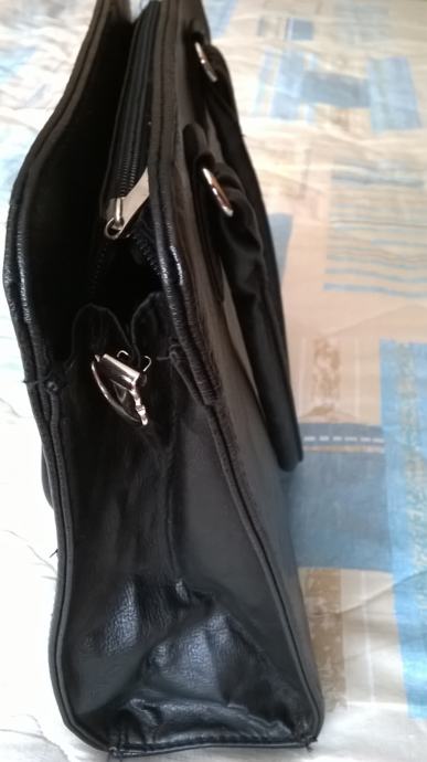 CRNA TORBA S BEŽ MAŠNOM