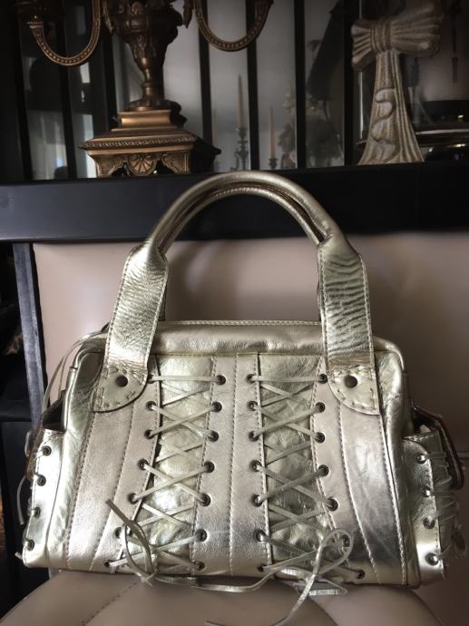 Efektna kožna zlatna torba na vezice prava koža