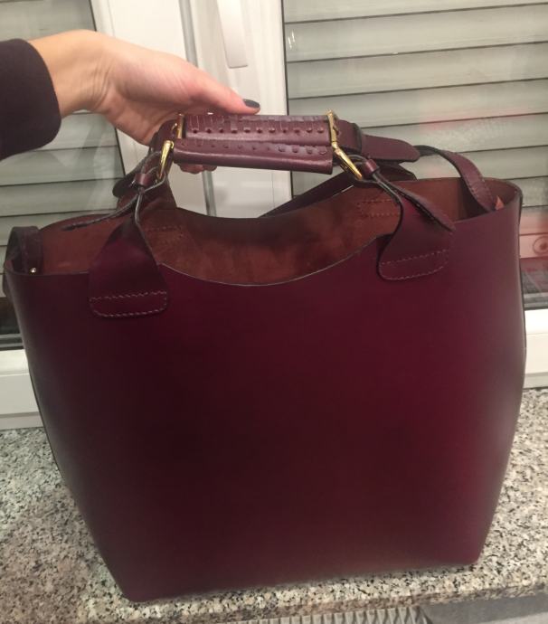 Kožna bordo torba (Zara)