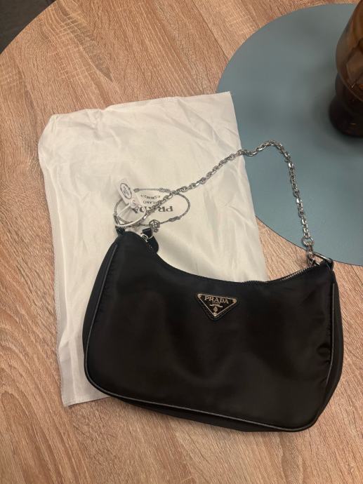 Prada nylon torbica