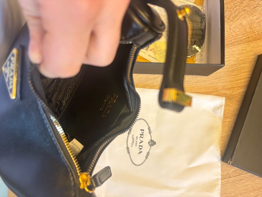 Prada torbica