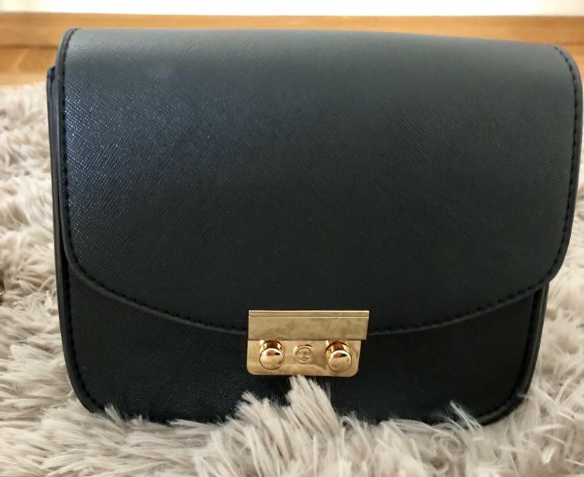 Razne moderne torbice