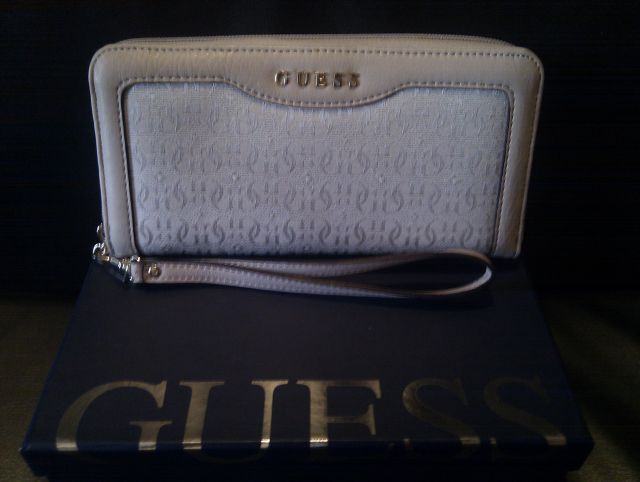 GUESS Novčanik NOVO 2012 kolekcija