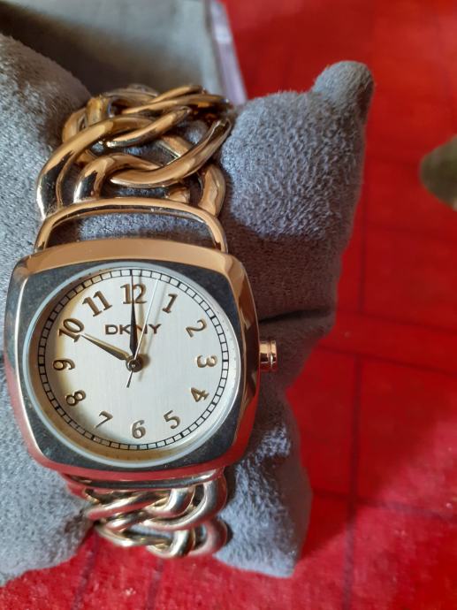 DKNY ženski sat