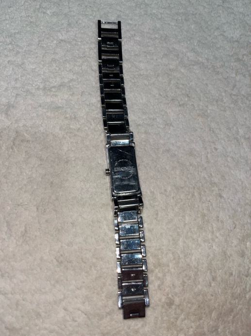 DKNY zenski sat