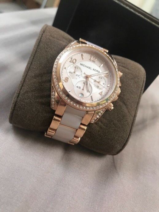 MICHAEL KORS SAT