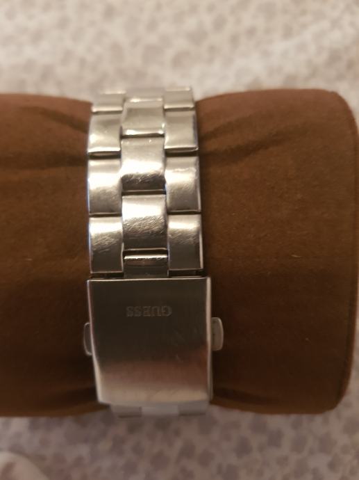 Original zenski sat Guess