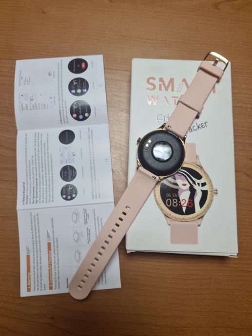 Novi ženski smart watch, pametni sat, pametna narukvica
