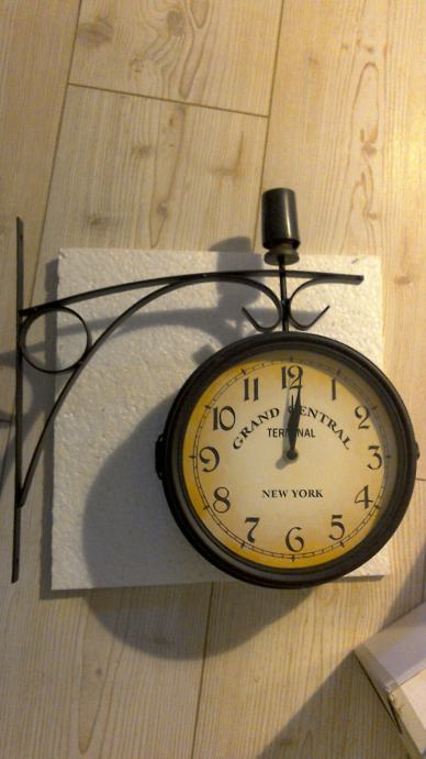 Zidni sat retro look vintage