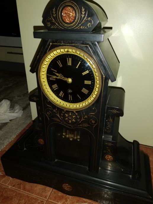 Kaminski sat star cca 130 god,rimski brojevi,kompletno servisiran