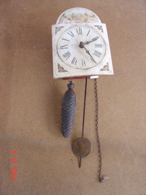 STARI KUĆNI SAT ZIDNI