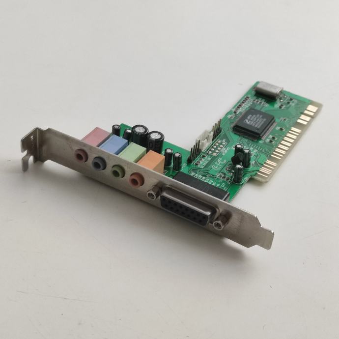 C-media 8738/PCI 4CH 3D stereo audio MIDI/Game port