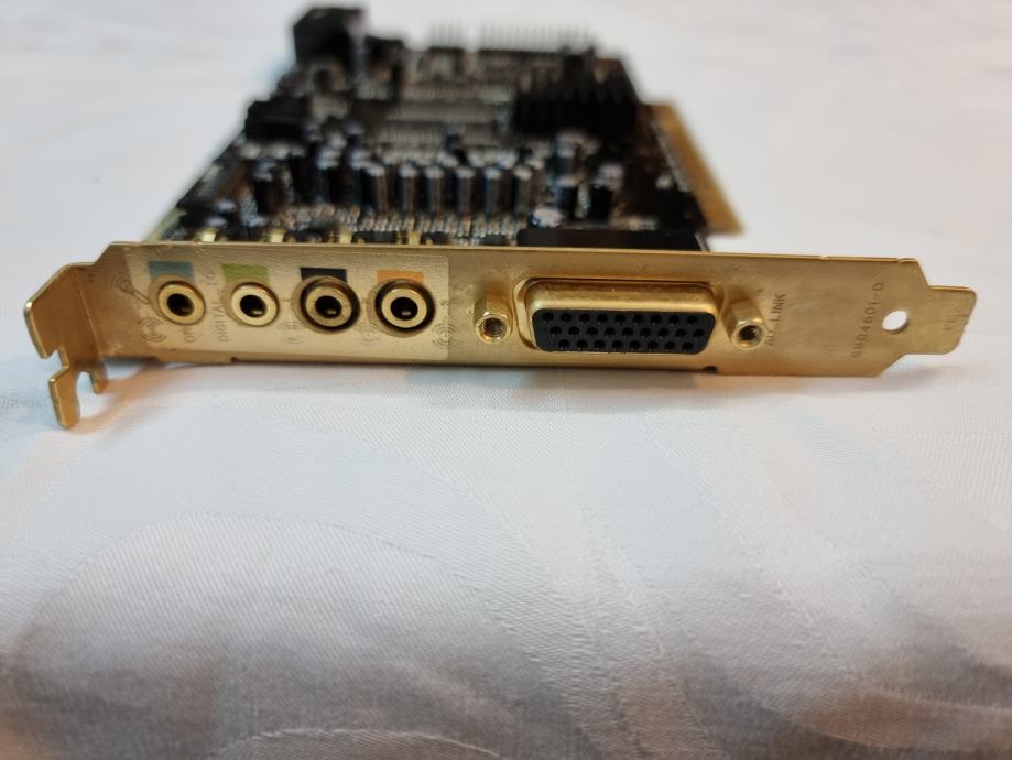 Creative Labs Sound Blaster X-Fi Fatal1ty Edition inc 5.25 Panel SB046